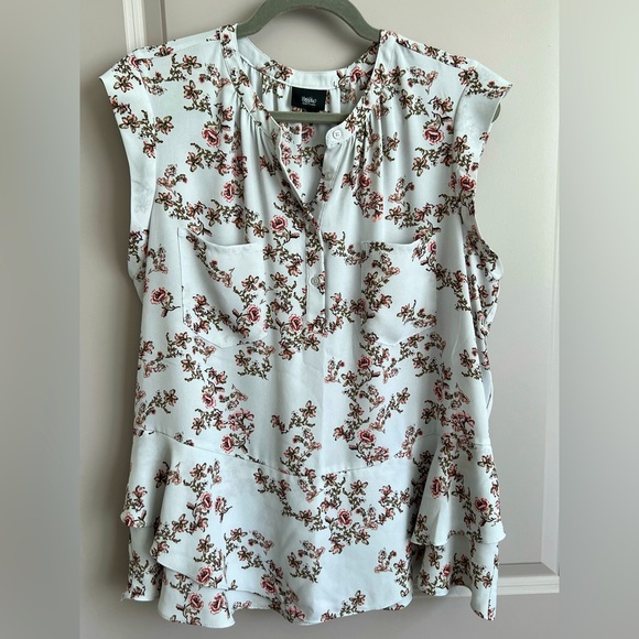 Mossimo Supply Co. | Tops | Mossimo Light Blue Floral Sleeveless Blouse ...